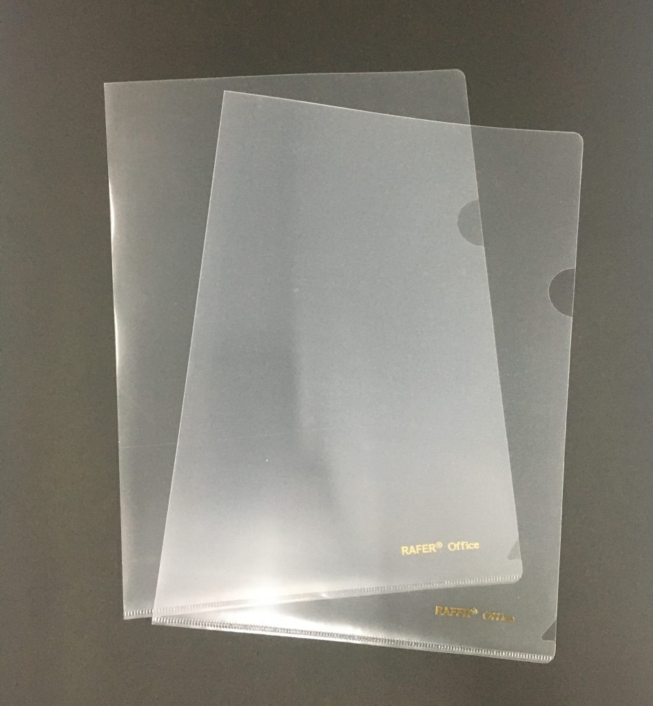 CARPETA PLASTICA EN L A4 - Papelera Delonce